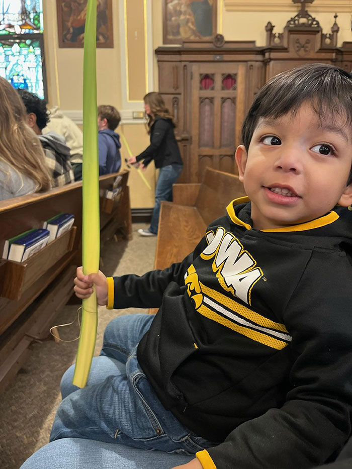 Holy Week in the Diocese of Davenport - The Catholic Messenger